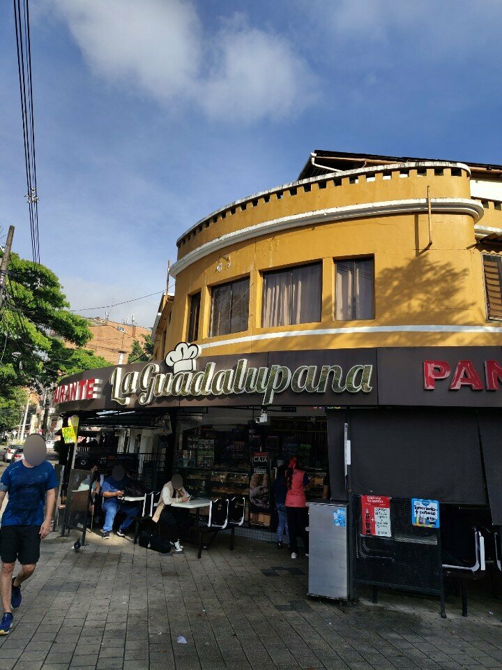 Bar Ilus Bar, Medellin, foto