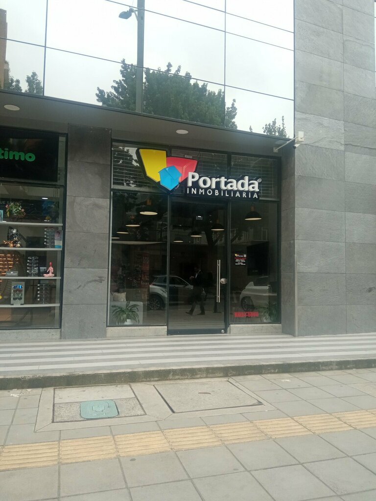 Yapı mağazası Portada Inmobiliaria, Bogota, foto