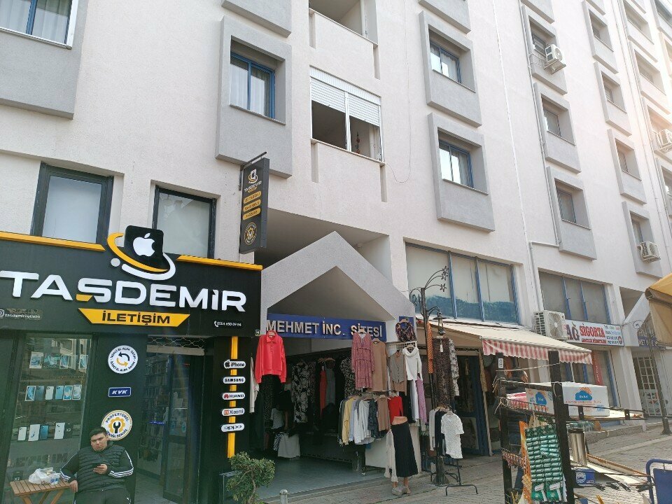 Avukatlar Avukat Doğu Volkan Bahadır, İzmir, foto