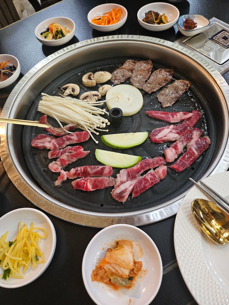 Restoran Hankook korean, Almatı, foto