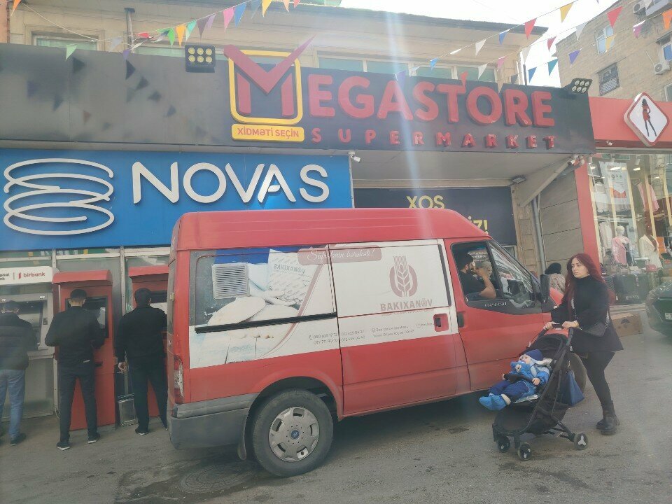 Süpermarket Megastore, Bakü, foto