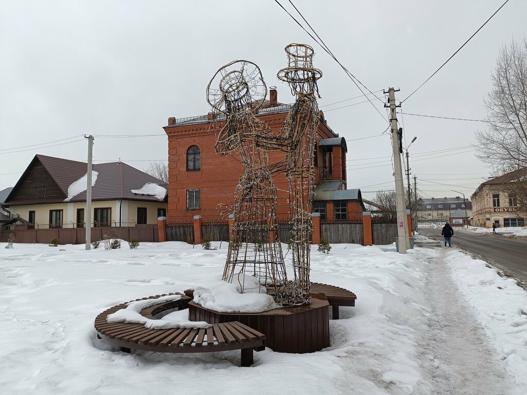 Park, sokak heykeli Танцующая пара, Biysk, foto