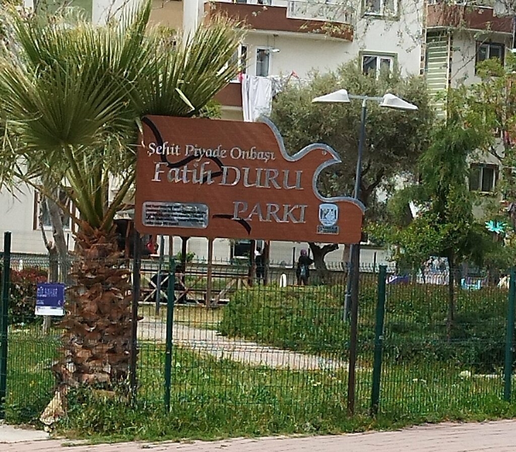 Kültür ve eğlence parkları Şehit Piyade Onbaşı Fatih Duru Parkı, Çanakkale, foto