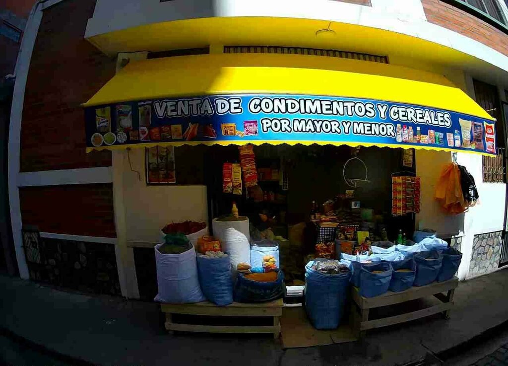Market Grocery Wholesale Store, El Alto, foto