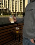 Здесь (Maksima Gorkogo Street No:140), kahve dükkanları  Nijni Novgorod'dan