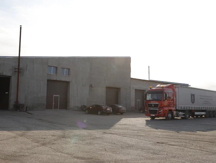 Kamyonların onarımı Benchmark service, Samarskaya oblastı, foto