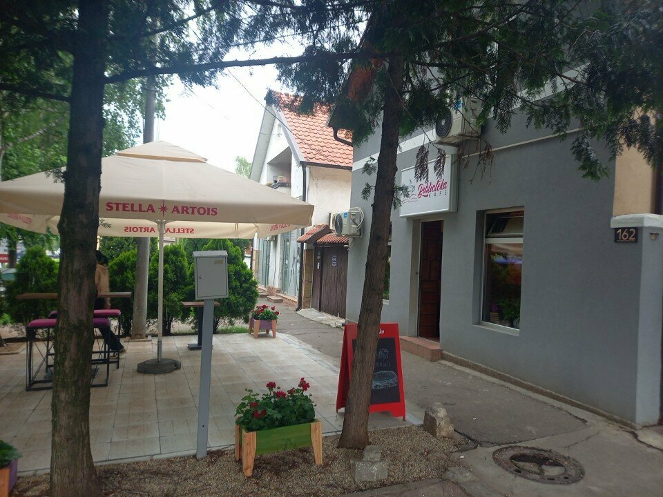 Kahve dükkanları Ima jedan grad, Belgrad, foto