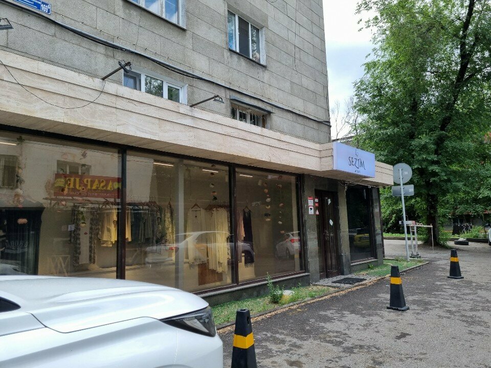 Giyim mağazası Sezim, Almatı, foto