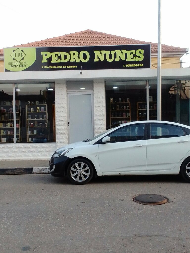 Banka Pedro Comercial, Loanda, foto