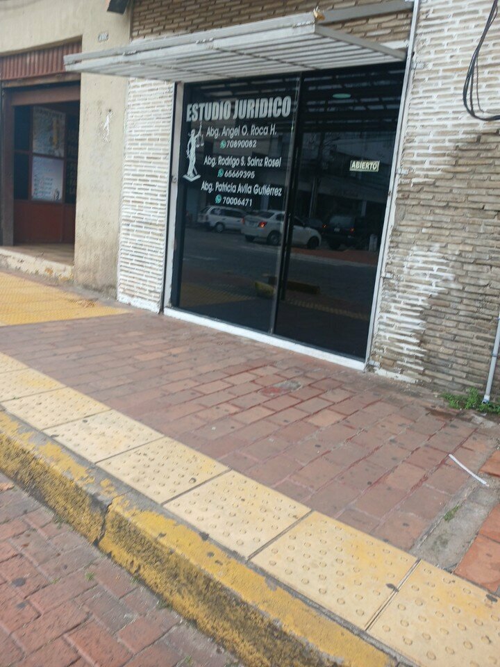 Hukuk büroları Abogado Angel Roca- Rosrigo Sainz- Patricia Avila, Santa‑Krus, foto