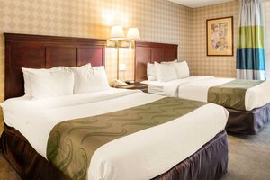 Quality Inn West Springfield (United States Route 5), otel  Massachusetts'ten