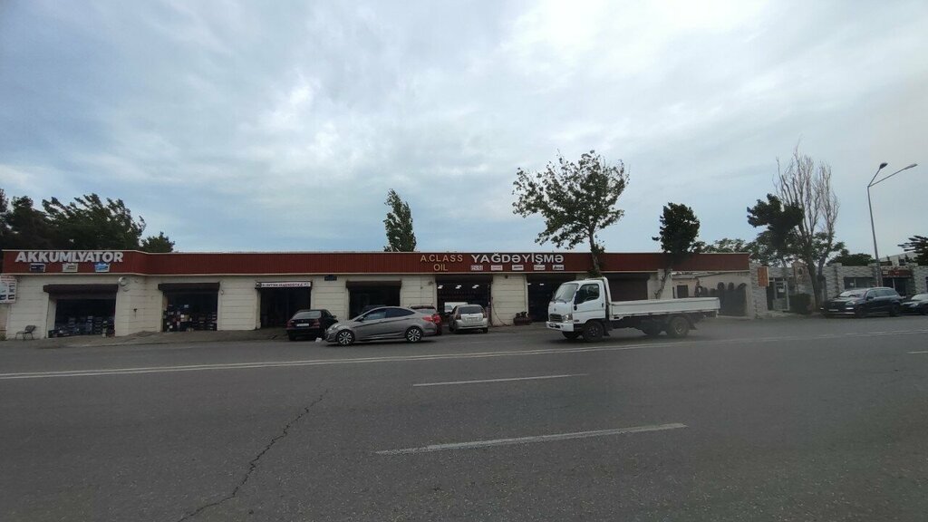 Express yağ değişim noktası Yağlama, Bakü, foto