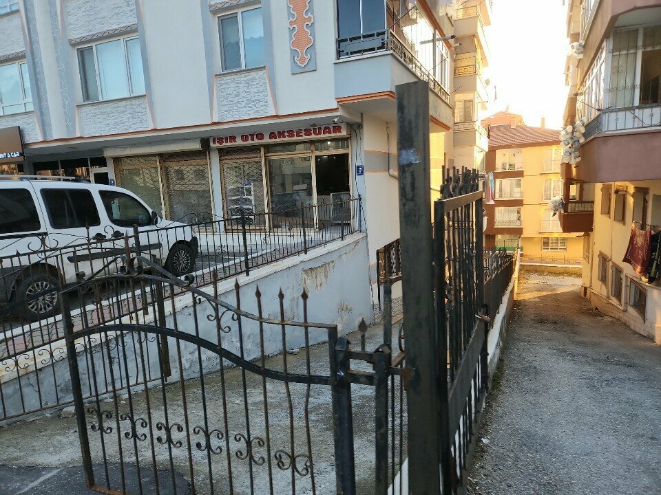 Otomobil yedek parçaları Işır Oto Aksesuar, Ankara, foto