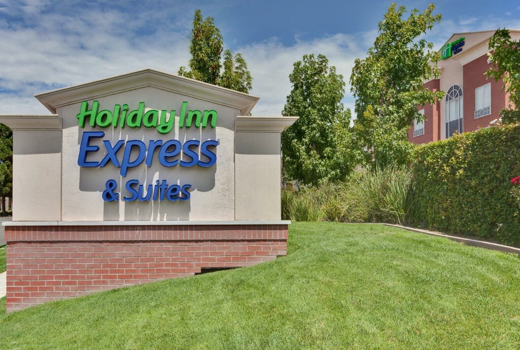 Otel Holiday Inn Express & Suites Rancho Cucamonga, Rancho Cucamonga, foto