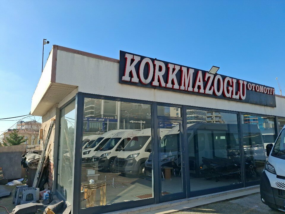 Otomobil satış galerileri Korkmazoğlu Otomotiv, İstanbul, foto
