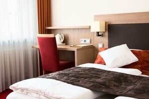 Hotel Weisses Ross (Bavaria, Unterallgäu, Salzstraße, 12), otel  Memmingen'dan