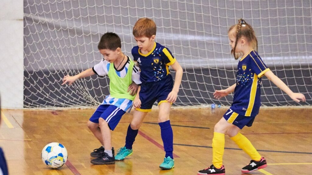 Spor kulüpleri Futbolnaya shkola Yunior, Tomskaya oblastı, foto