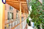 Köşem Motel (Ören Mah., 2067. Sok., No:13, Burhaniye, Balıkesir), otel  Burhaniye'den