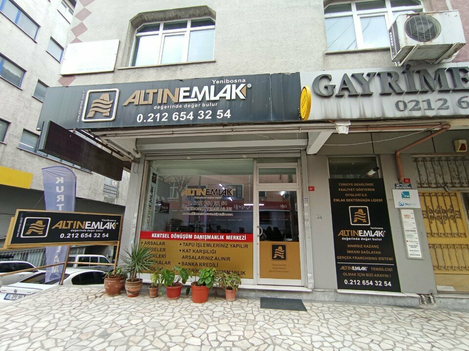 Emlak ofisi Altın Emlak, İstanbul, foto