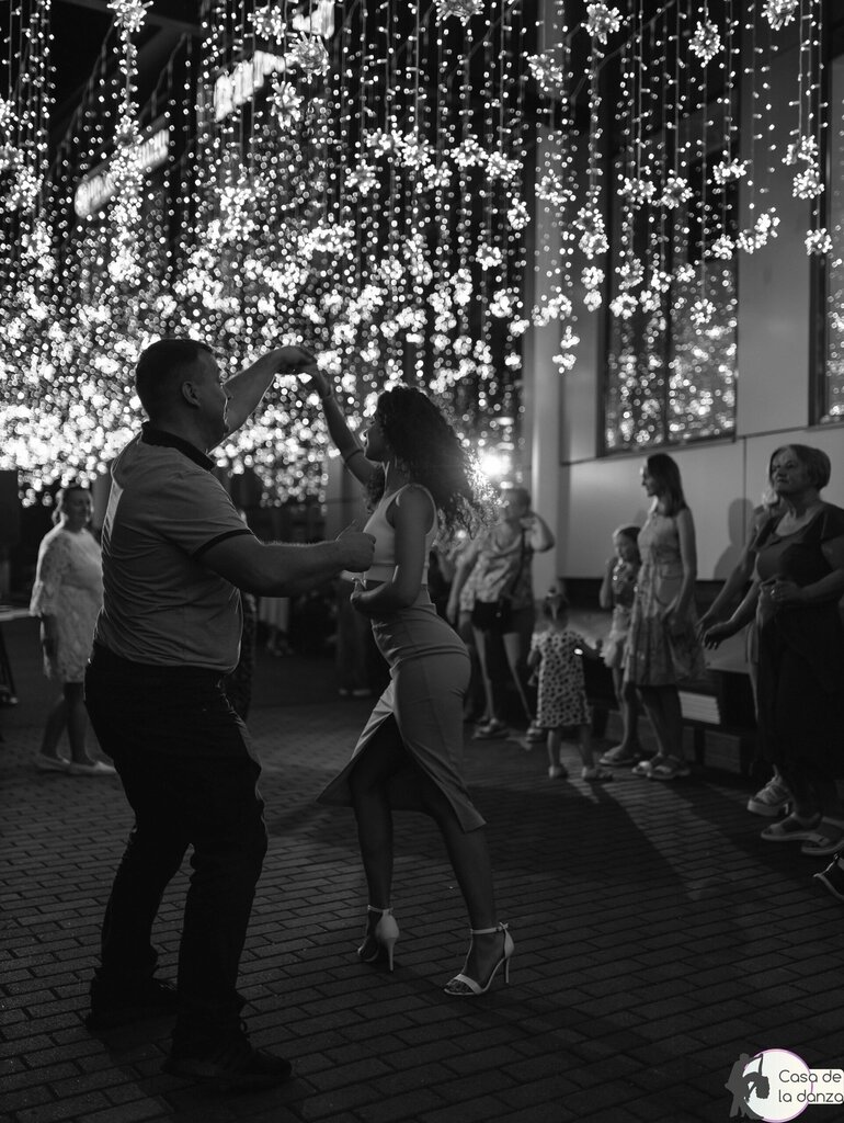 Dans okulları X Dance Studio, Stavropol, foto