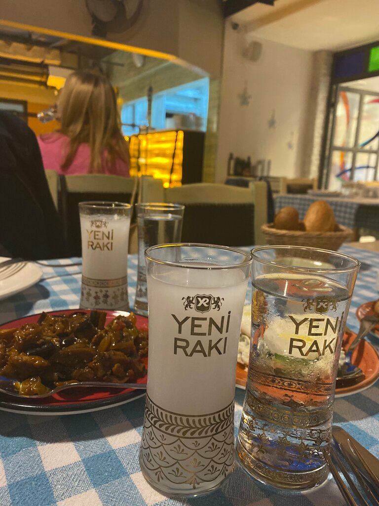 Restoran SaklıBahçe Mey & Meze, İstanbul, foto