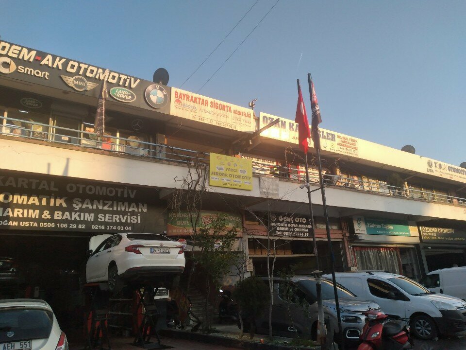 Sigorta acentaları Bayraktar Sigorta, İstanbul, foto