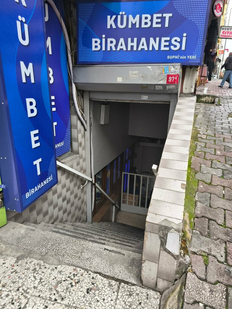Spor barları Kümbet Birahanesi, İstanbul, foto