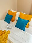 Просторы Невы (Srednerogatskaya Street No:16к4), otel  Saint‑Petersburg'dan