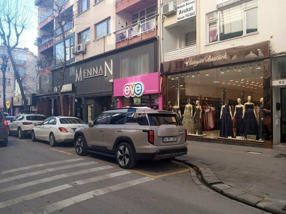 Abiye mağazaları Hüseyin Baştürk, İstanbul, foto