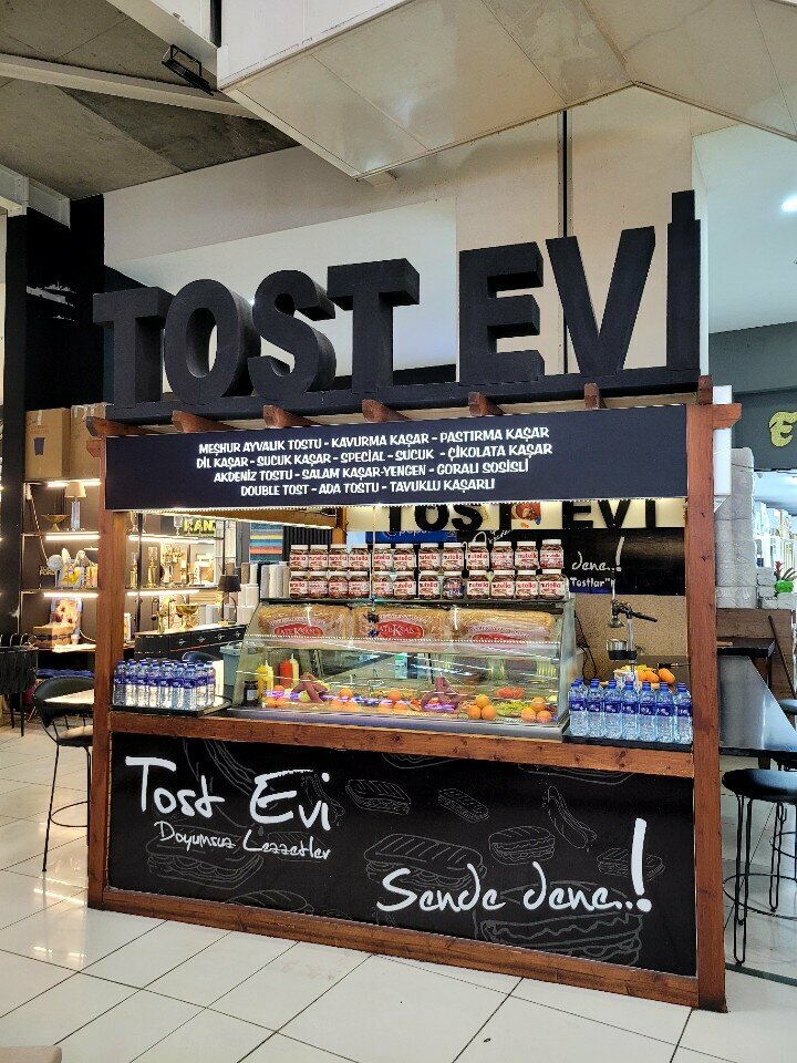 Fast food Tost Evi, İstanbul, foto