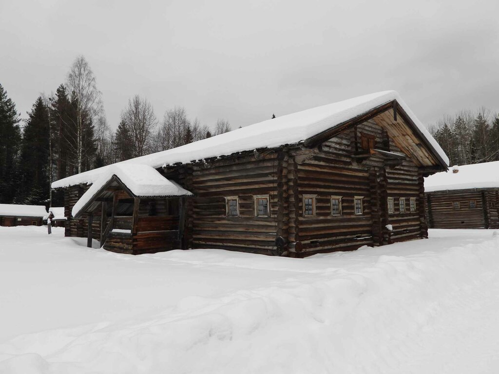 Turistik yerler Дом-двор Л.А. Кыркаловой, Arhangelskaya oblastı, foto