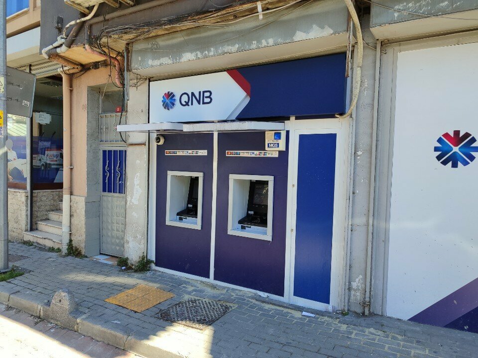 ATM'ler QNB ATM, İstanbul, foto