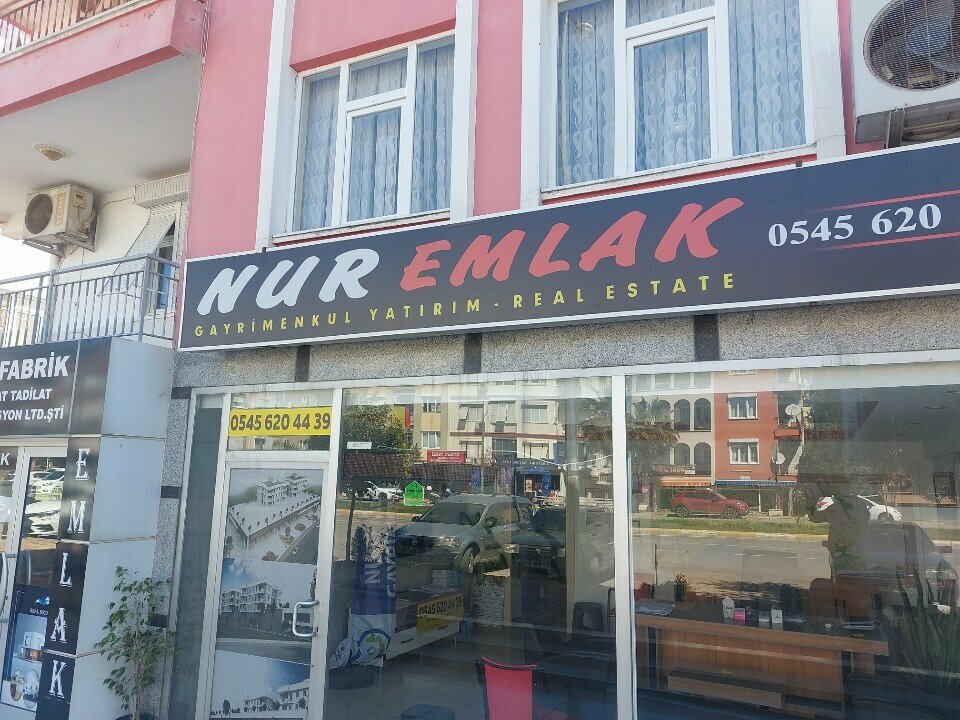 Emlak ofisi Nur, Antalya, foto
