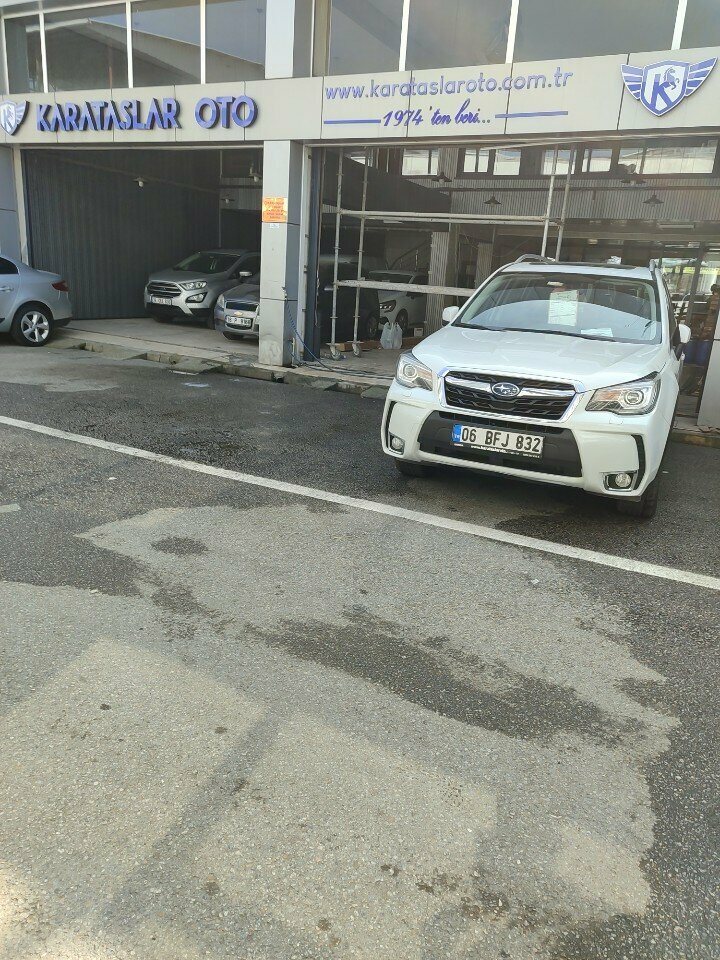Otomobil satış galerileri Karataşlar Oto, Bursa, foto