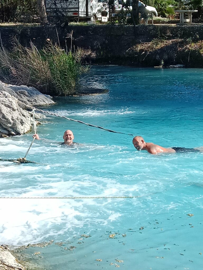 Yüzme havuzları Fevziye Sulphur Springs Pool, Ortaca, foto