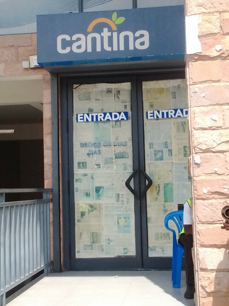 Süpermarket Cantina Loja Martires, Loanda, foto