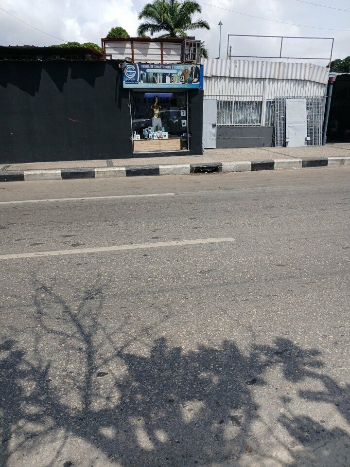 Dış giyim mağazası G Story, Loanda, foto