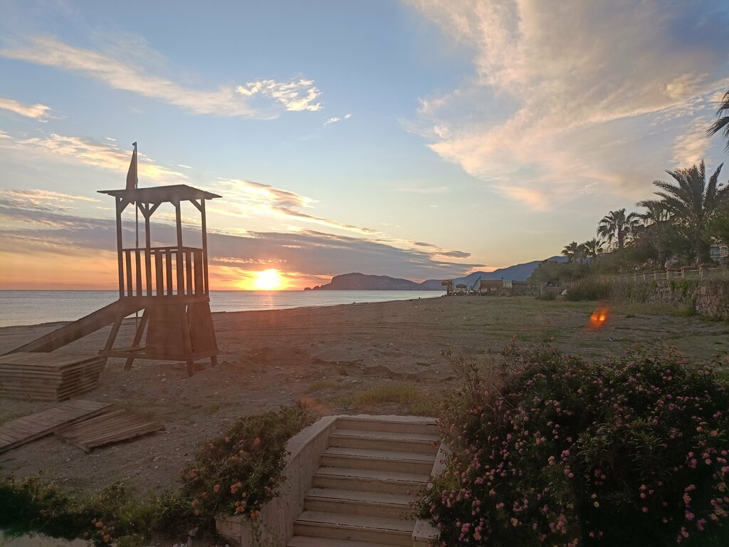 Plaj Zeki Plaj 52, Alanya, foto