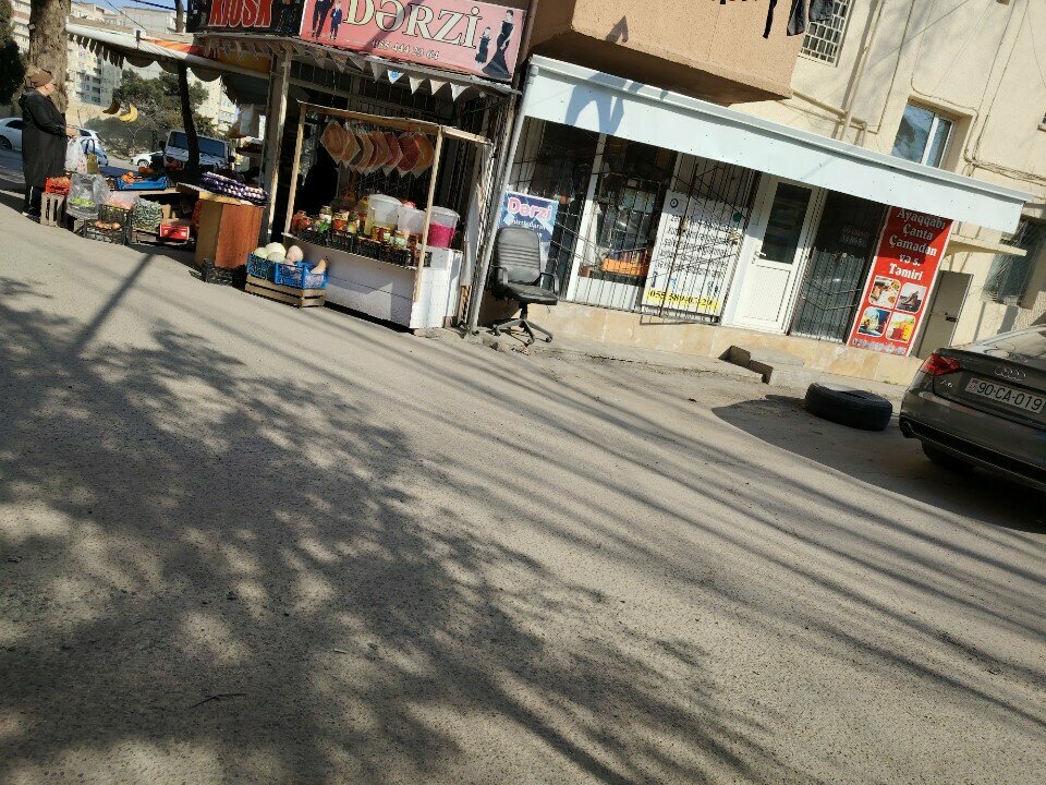 Ayakkabı tamiri Ayaqqabı təmiri, Bakü, foto