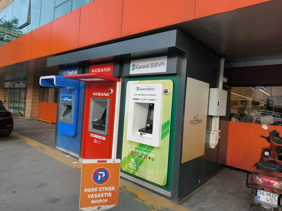 ATM'ler Garanti Bbva, İstanbul, foto