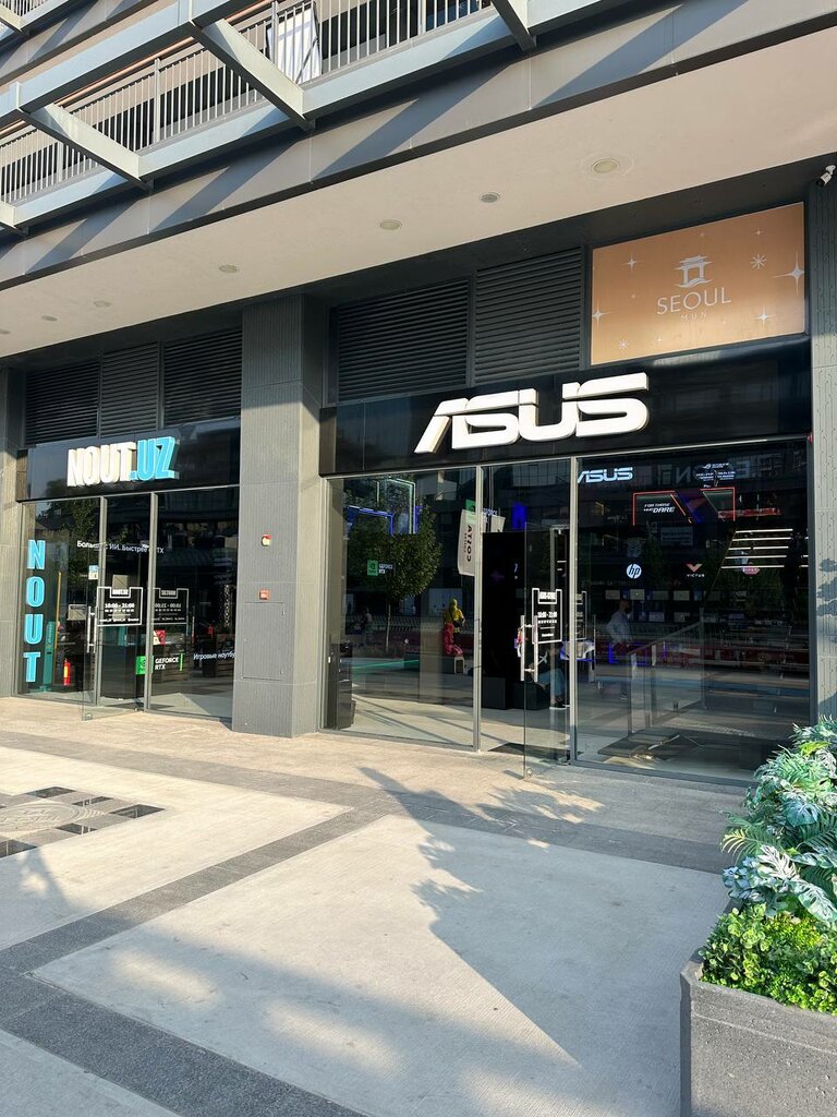 Dizüstü bilgisayarlar ve tabletler Asus-Store, Taşkent, foto