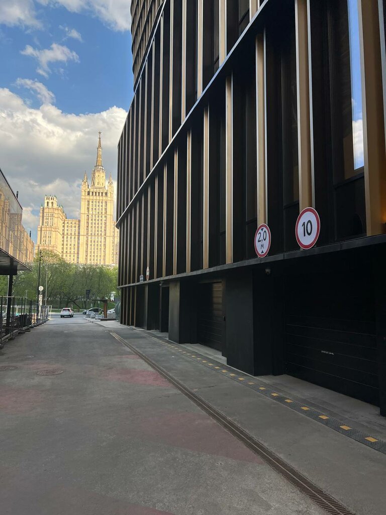 Otoparklar SkyView, Moskova, foto