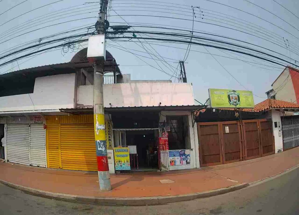 Alkollü içecekler Liquor Store, Santa‑Krus, foto