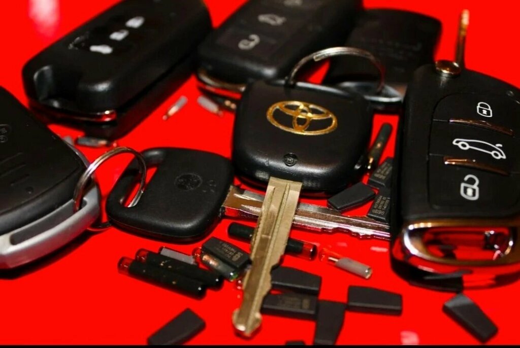 Araba anahtarları Автоключи с чипом, Kamensk‑Uralski, foto