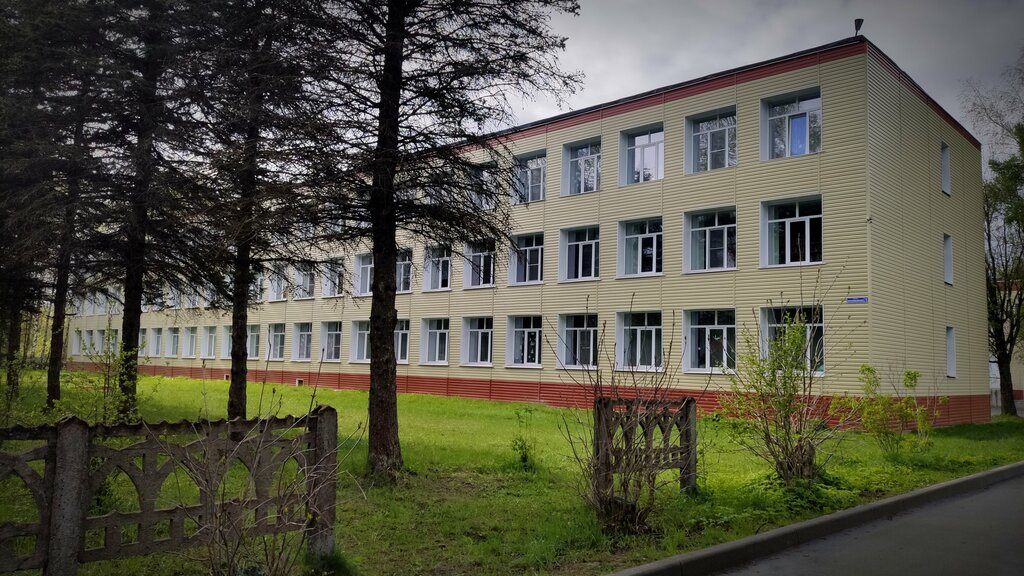 Ortaokul Mbou Srednyaya obshcheobrazovatelnaya shkola № 1 poselka Novozavidovsky, Tverskaya oblastı, foto