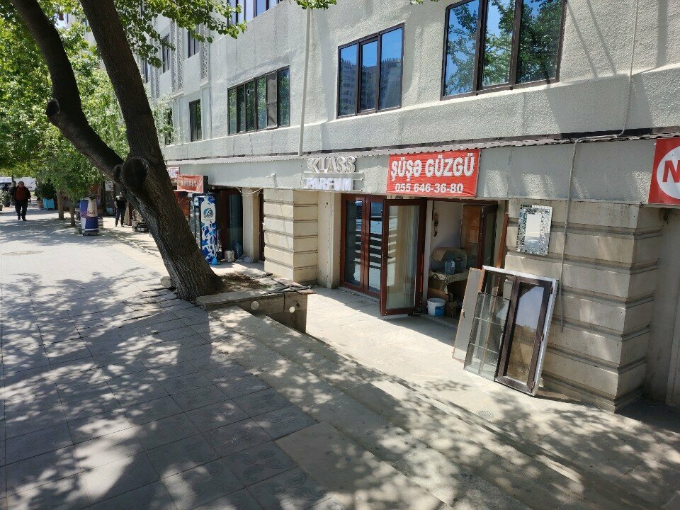 Jaluzi ve stor perde Şüşə güzgü, Bakü, foto