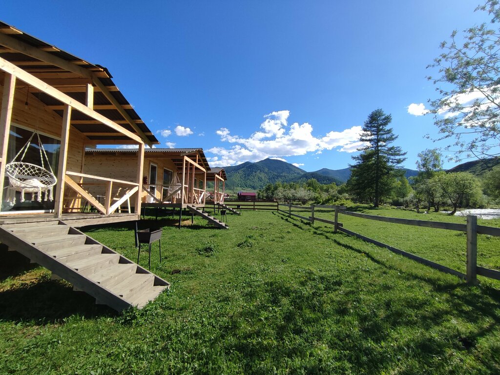 Resort oteller, tesisler Akbulak, Altay Cumhuriyeti, foto