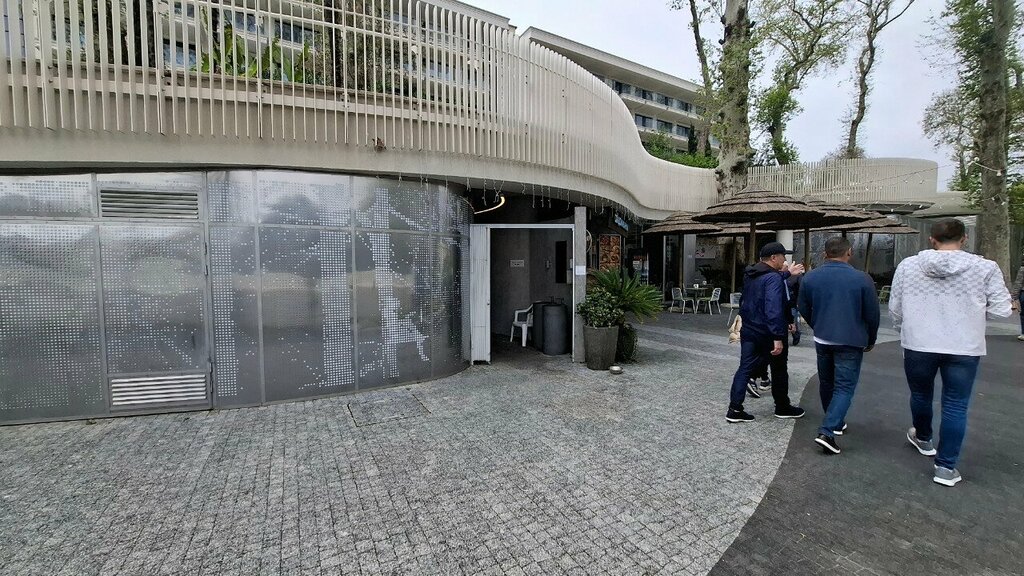 Tuvalet Общественный туалет, Soçi, foto