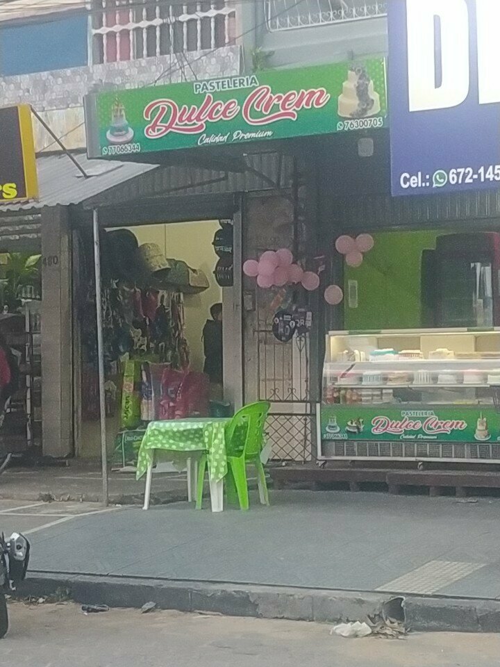 Pasta, şekerleme ve tatlı Dulce crem, Santa‑Krus, foto