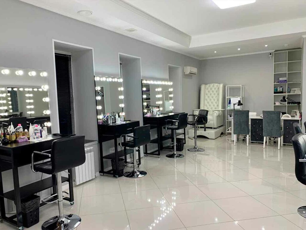Kaş ve kirpik salonu Glamour Lash Bar, Moskova, foto